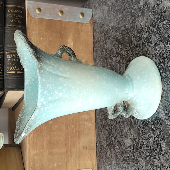 Vintage | Accents | Vintage Hull Pottery Vase | Poshmark